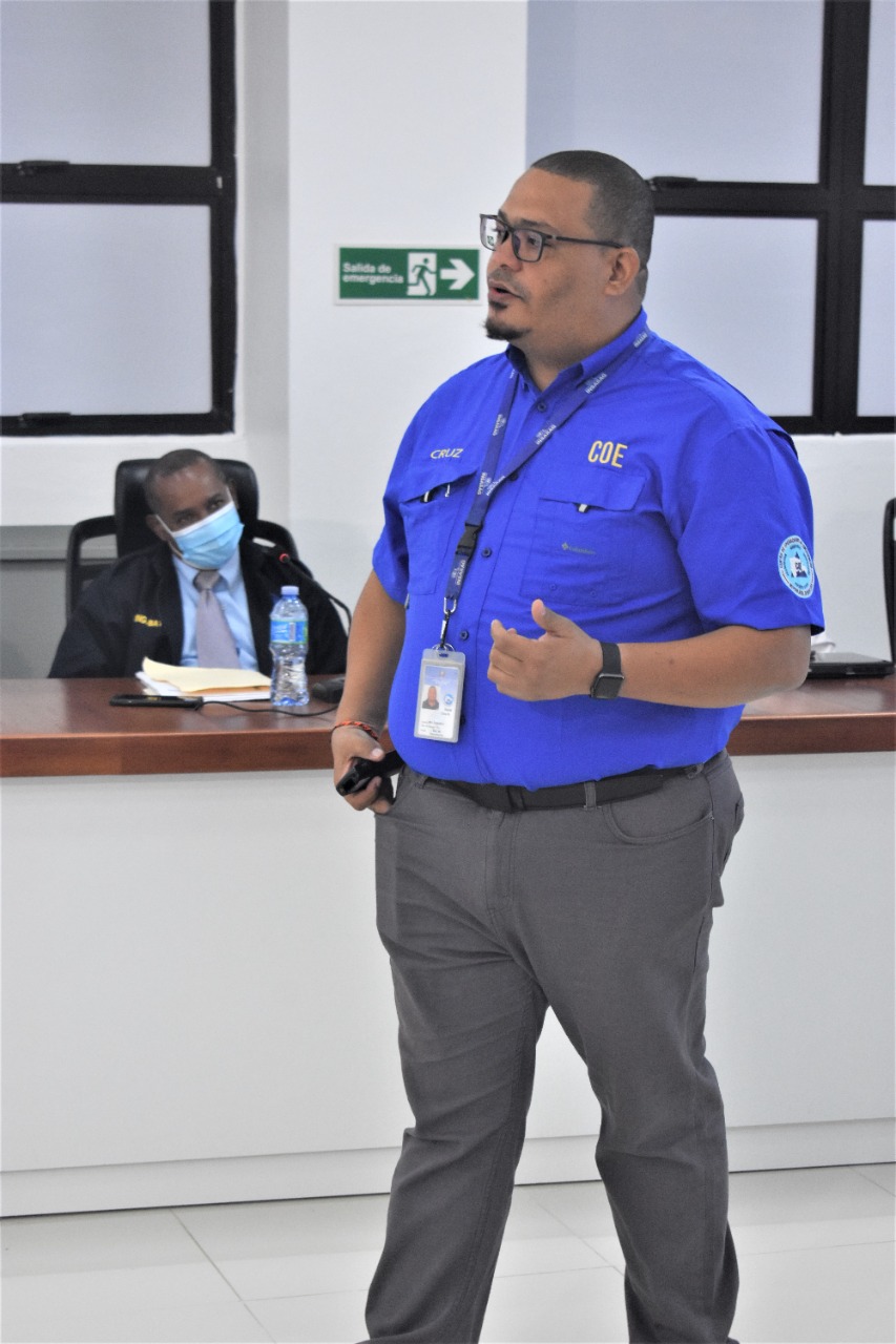 Centro de Operaciones de Emergencias | COE - El director del COE ...